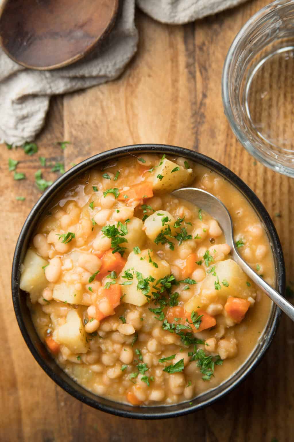 Smoky Navy Bean Soup - Connoisseurus Veg