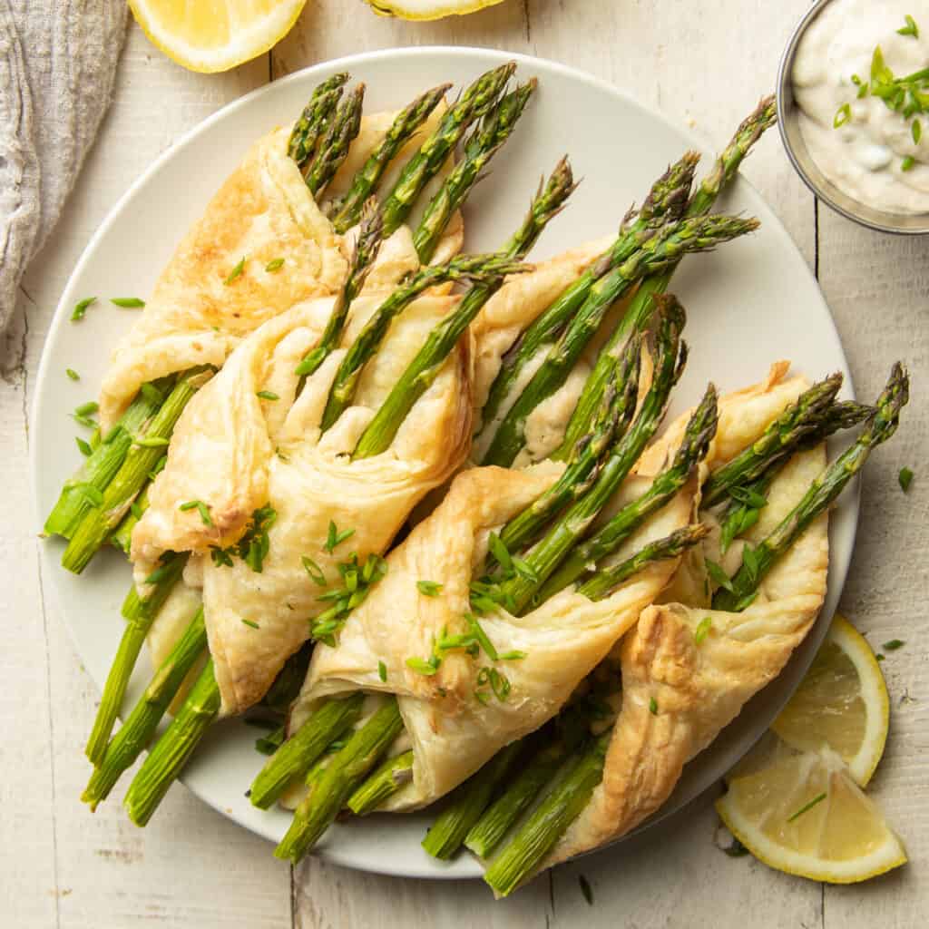 How to Trim Asparagus - Connoisseurus Veg