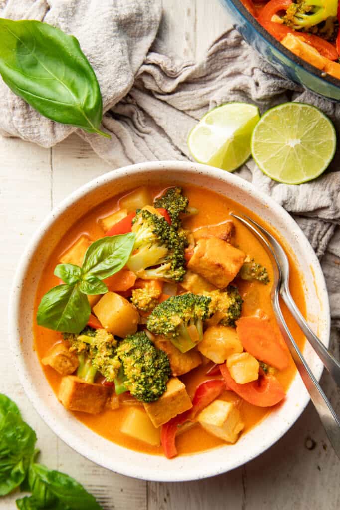 Vegan Red Curry With Tofu Vegetables Connoisseurus Veg vegan-red-curry-with-tofu-vegetables-connoisseurus-veg