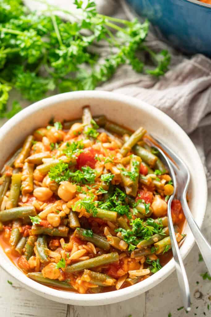 Lebanese-Inspired Green Bean Stew - Connoisseurus Veg