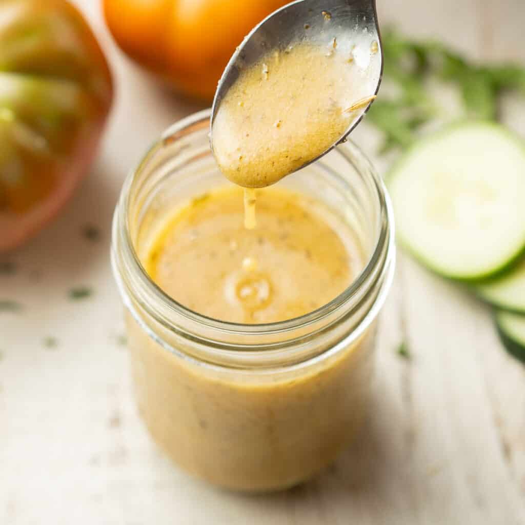 Vegan Italian Dressing - Connoisseurus Veg