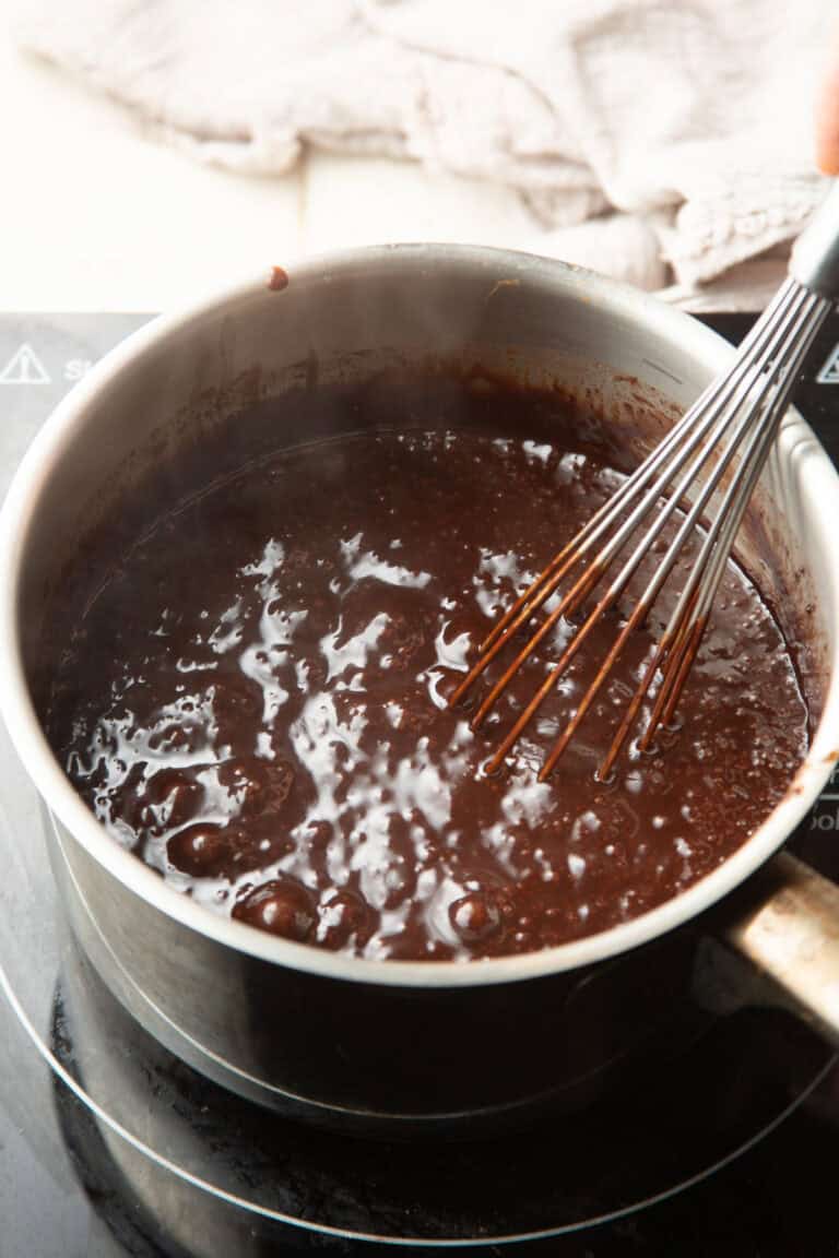 Vegan Hot Fudge Sauce - Connoisseurus Veg