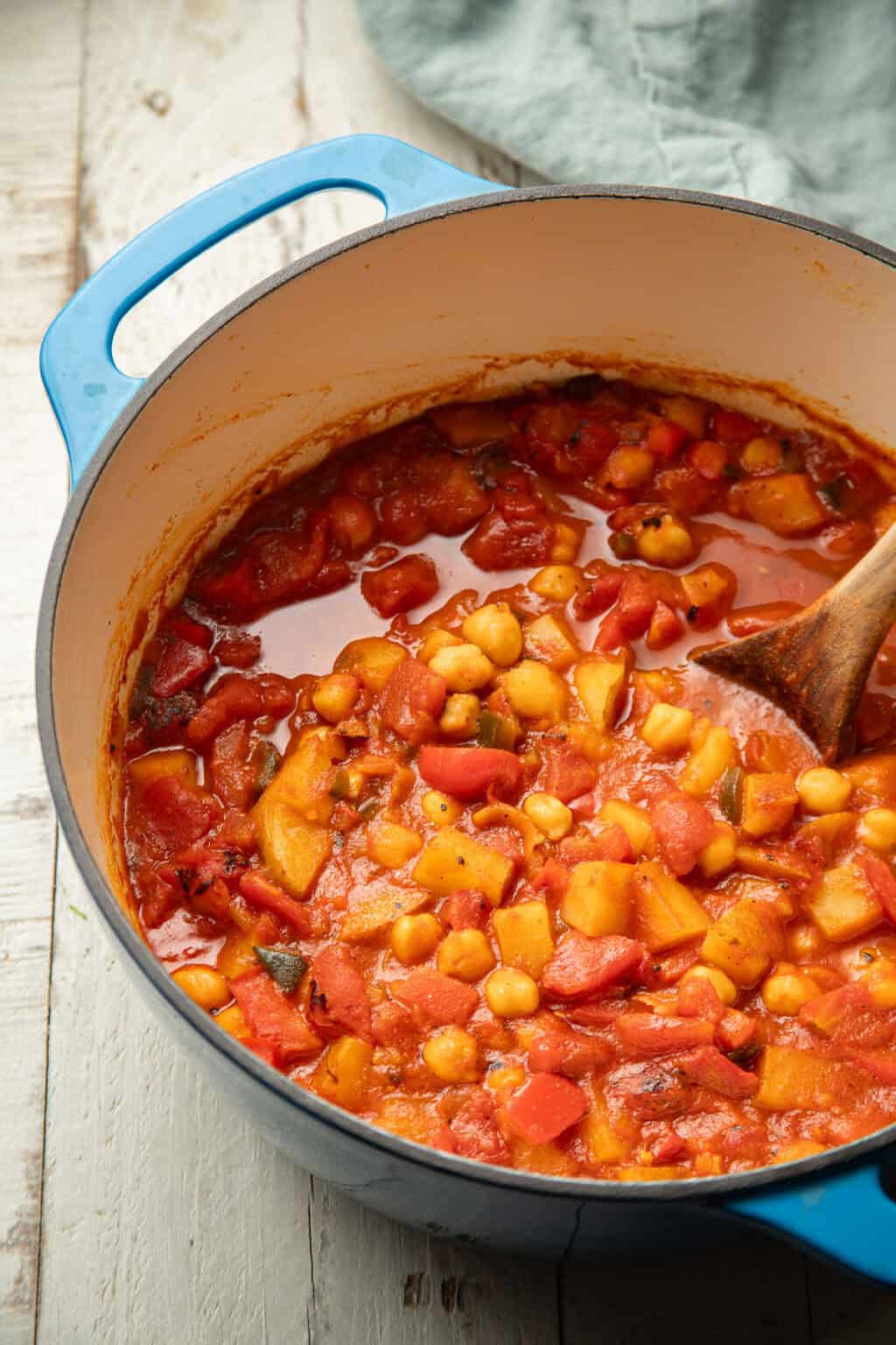 Smoky Chickpea Stew - Connoisseurus Veg