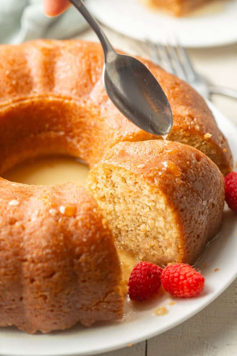 Vegan Rum Cake - Connoisseurus Veg