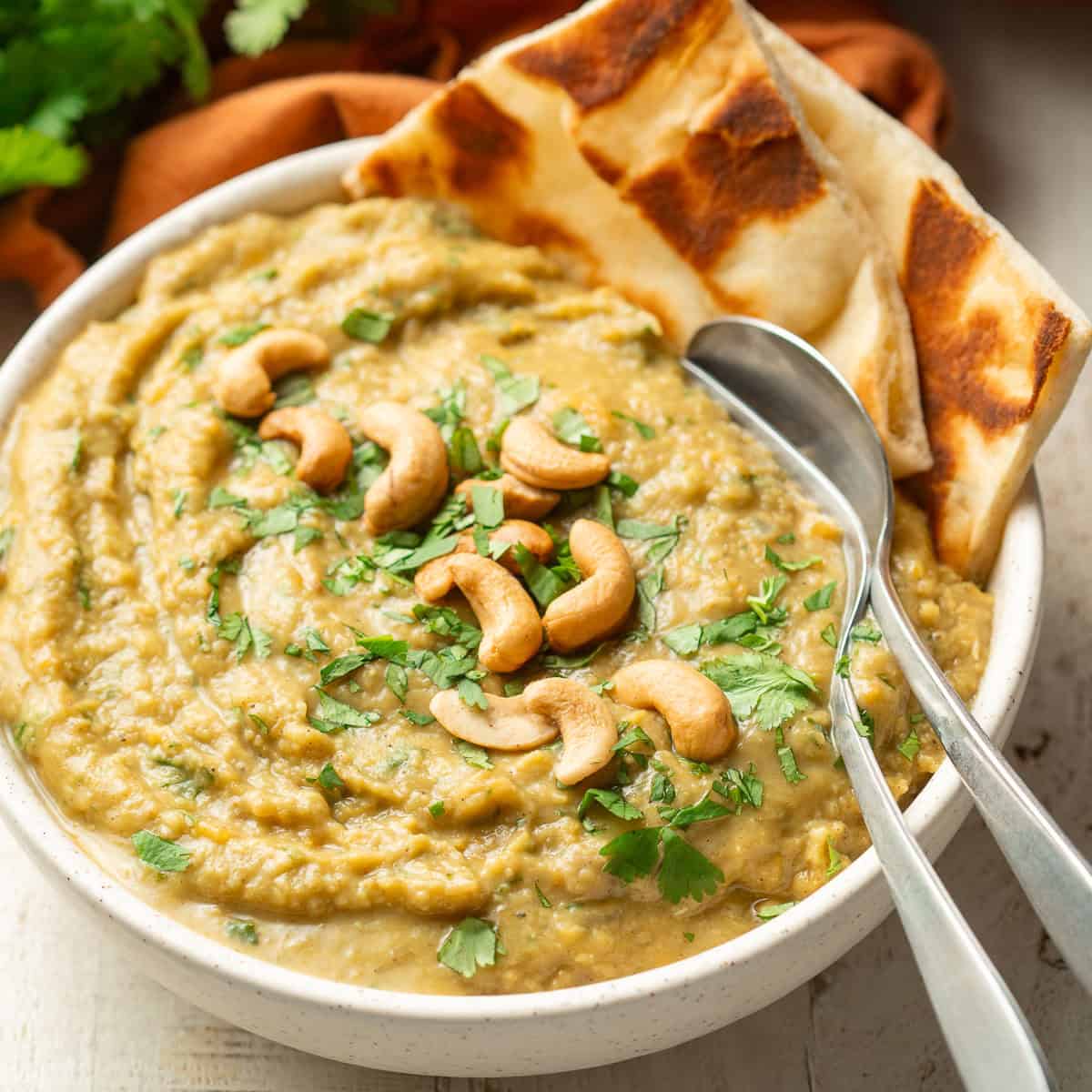 Slow Cooker Dal with Sweet Potatoes (Easy Recipe!) - Connoisseurus Veg