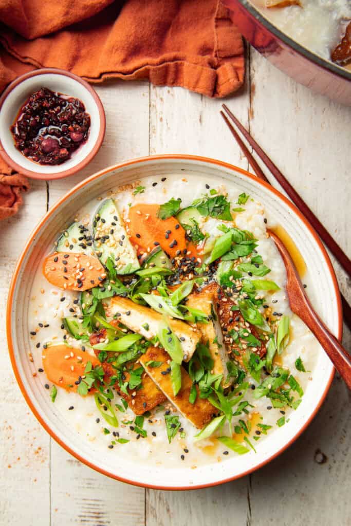 Vegan Congee with Crispy Baked Tofu - Connoisseurus Veg